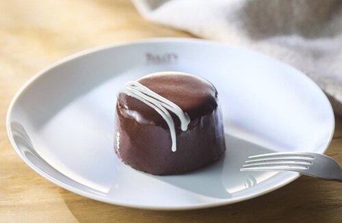 バレンタインシーズンに贈るチョコとフルーツの上質なマリアージュ「ホワイトショコラオランジュラテ」、「＆TEA チェリーボンボンロイヤルミルク ...